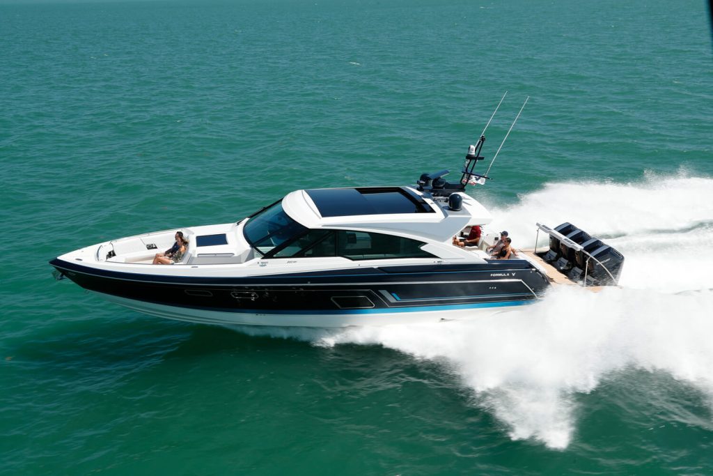 Formula 500 Super Sport Crossover | 50 ft Boat with Cabin