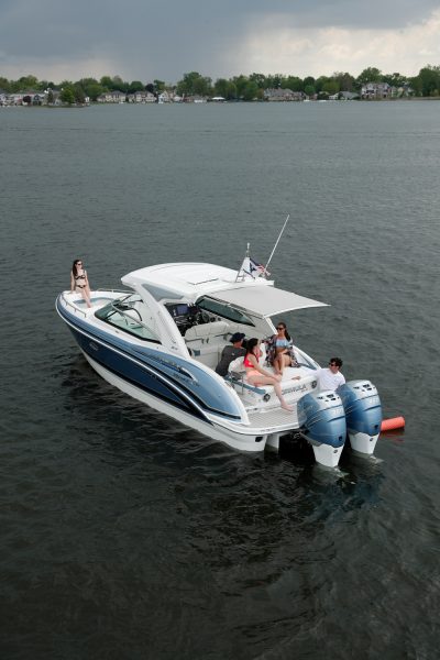 310 Bowrider - Luxury 31 ft Boat | Formula Boats