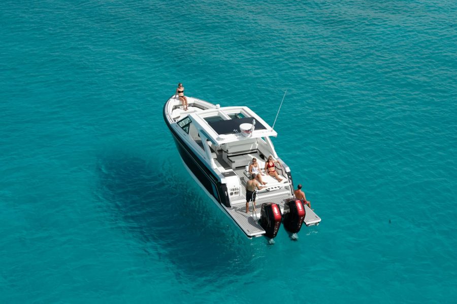 380 Super Sport Crossover - Luxury 38 ft Boat | Formula Boats