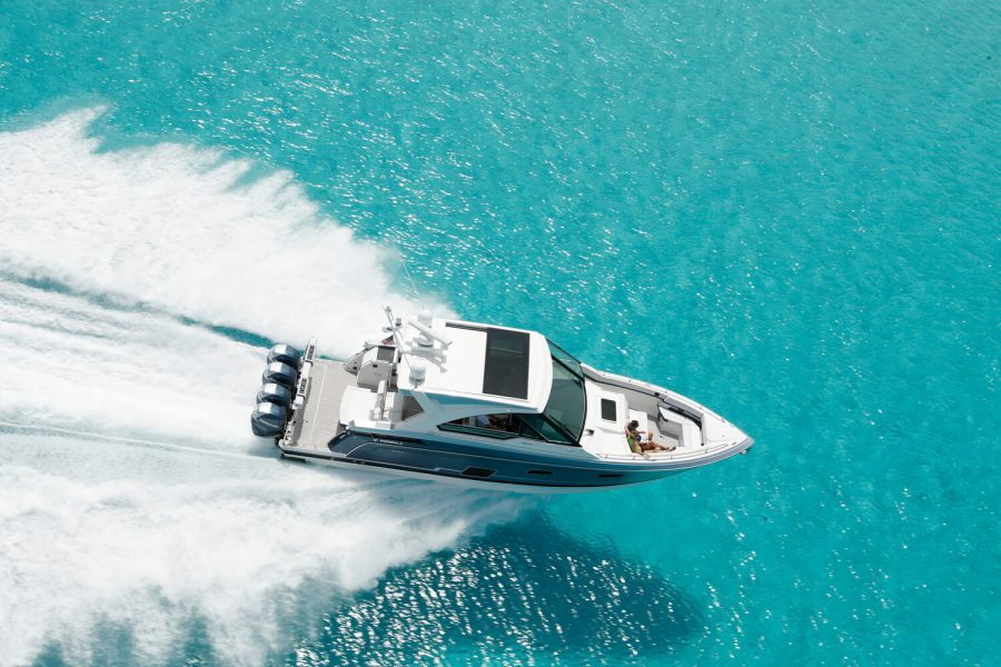 400 Super Sport Crossover - Luxury 40 ft Crossover Boat | Formula