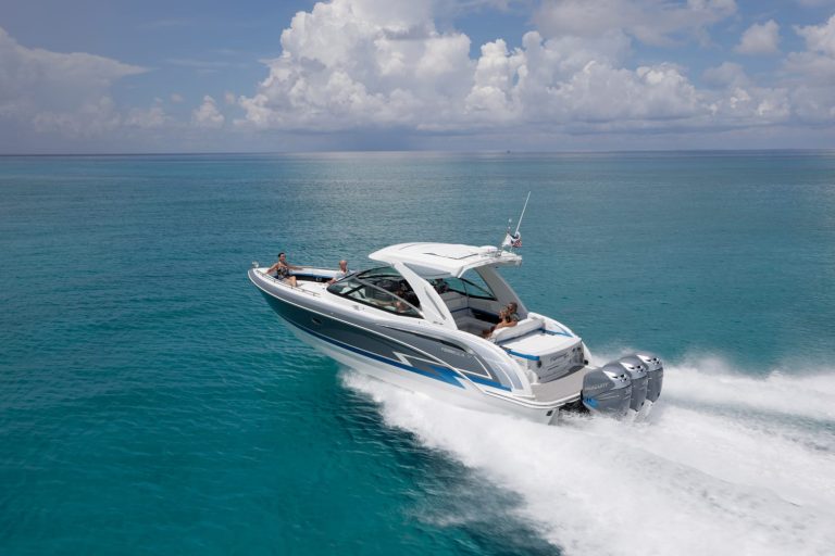 Formula 350 Crossover Bowrider | Overnight Comfort On The Water