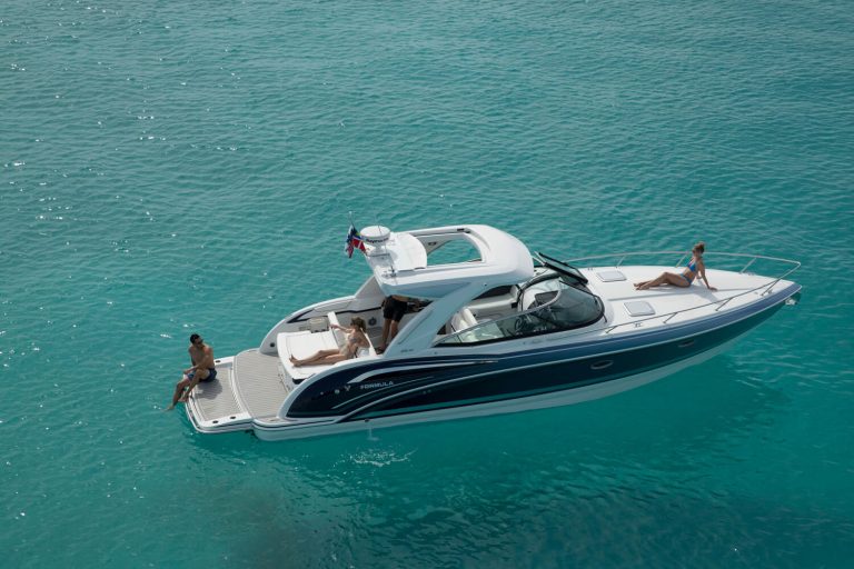 The 350 Sun Sport Boat | Build It Online | Formula Boats