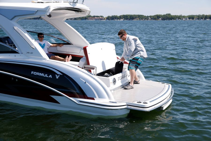 The Formula 310 Sun Sport | Find a Dealer | Formula Boats
