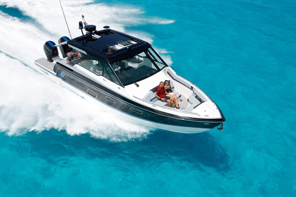 Formula 380 Super Sport Crossover | 38 ft Powerboat