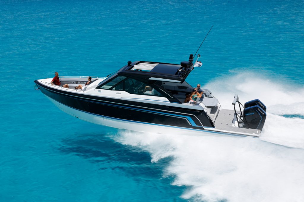 Formula 380 Super Sport Crossover | 38 ft Powerboat