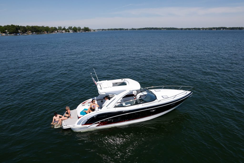 The Formula 310 Sun Sport | Find a Dealer | Formula Boats