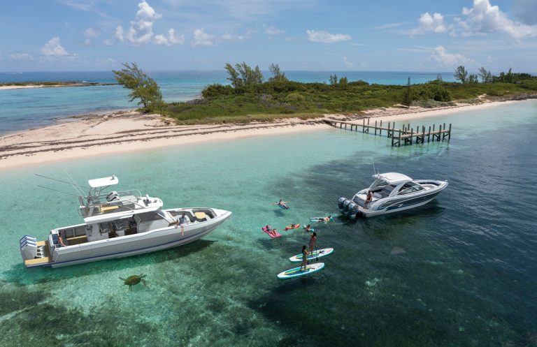 457 Center Console Fish | Formula Boats