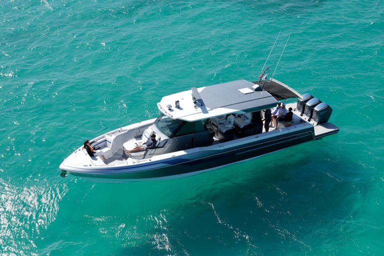 457 Center Console Sport | Formula Boats