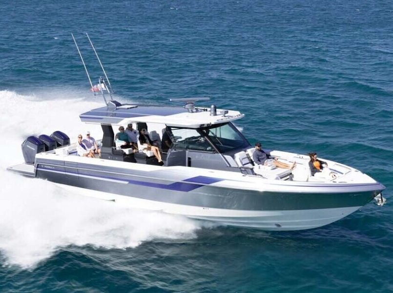 Formula 240 Bowrider | 24 ft Runabout Boat | Learn More
