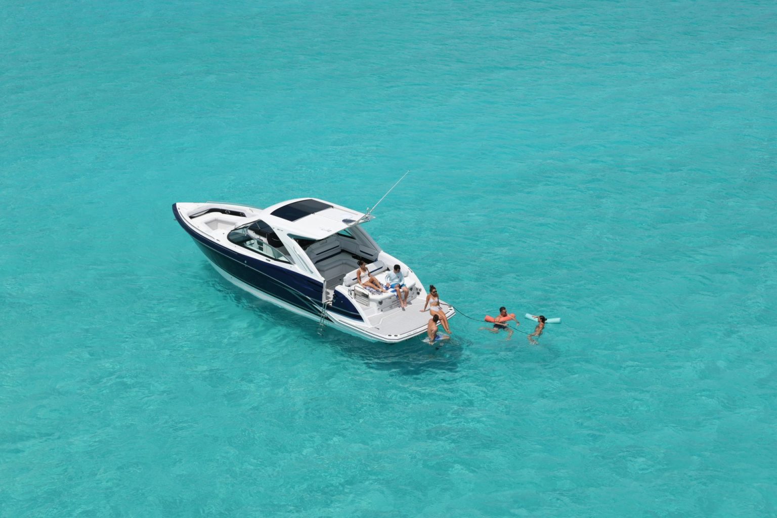 360 Crossover Bowrider | Formula Boats