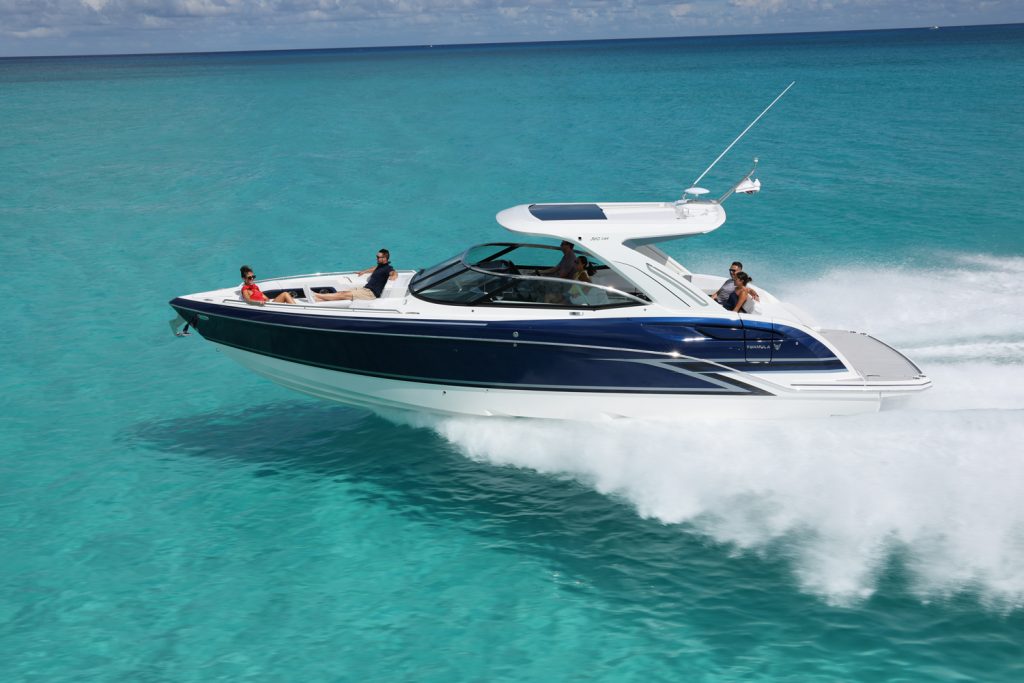 360 Crossover Bowrider | Formula Boats