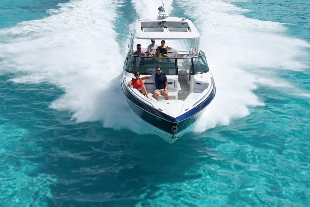 360 Crossover Bowrider | Formula Boats