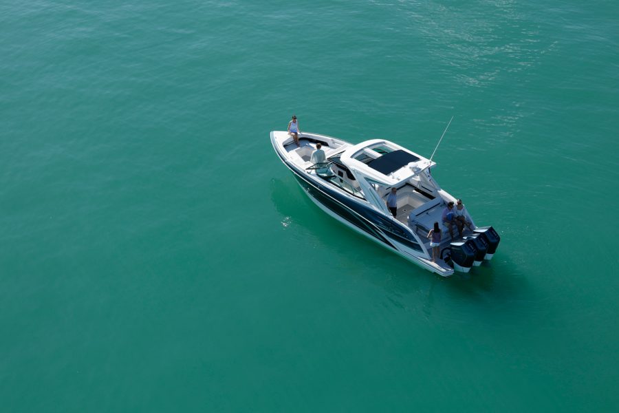 360 Crossover Bowrider | Formula Boats
